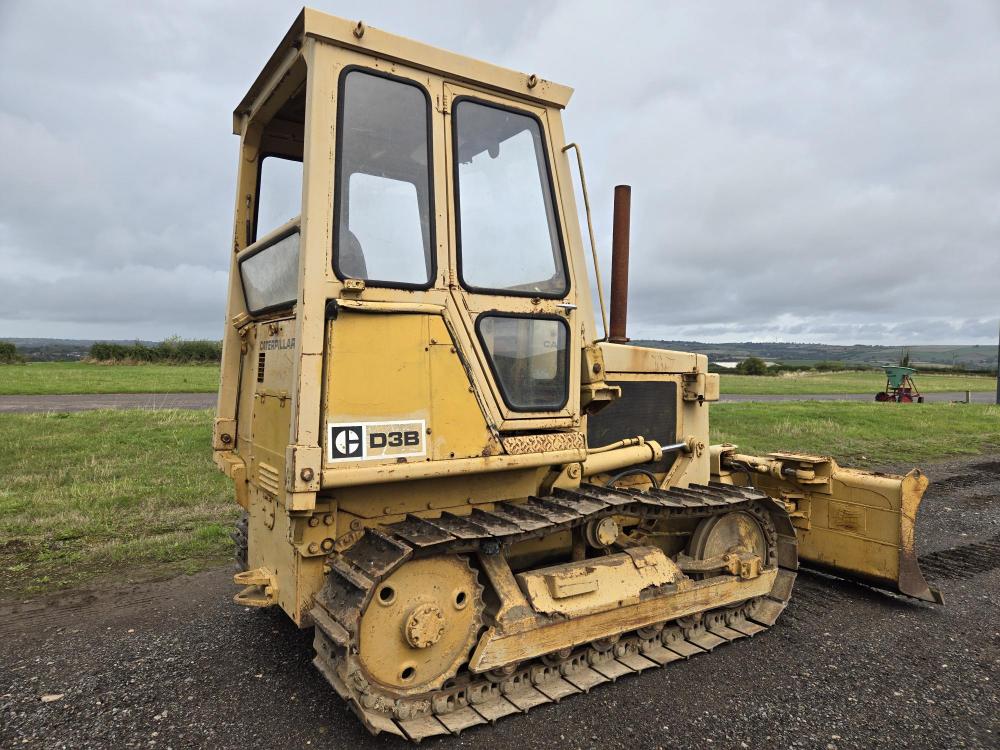 Caterpillar D3B Dozer for Sale - Curtis Agricultural